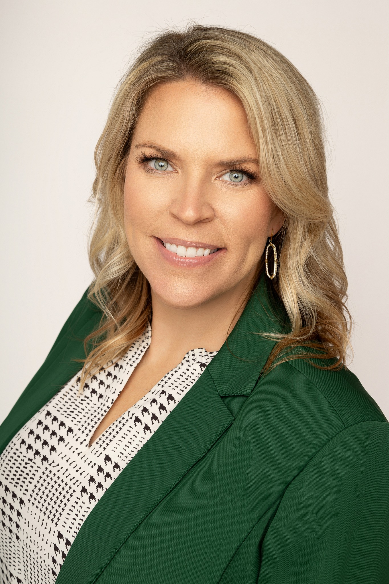 Capturing Confidence: How Jennifer Shined in Her Mount Pleasant ...
